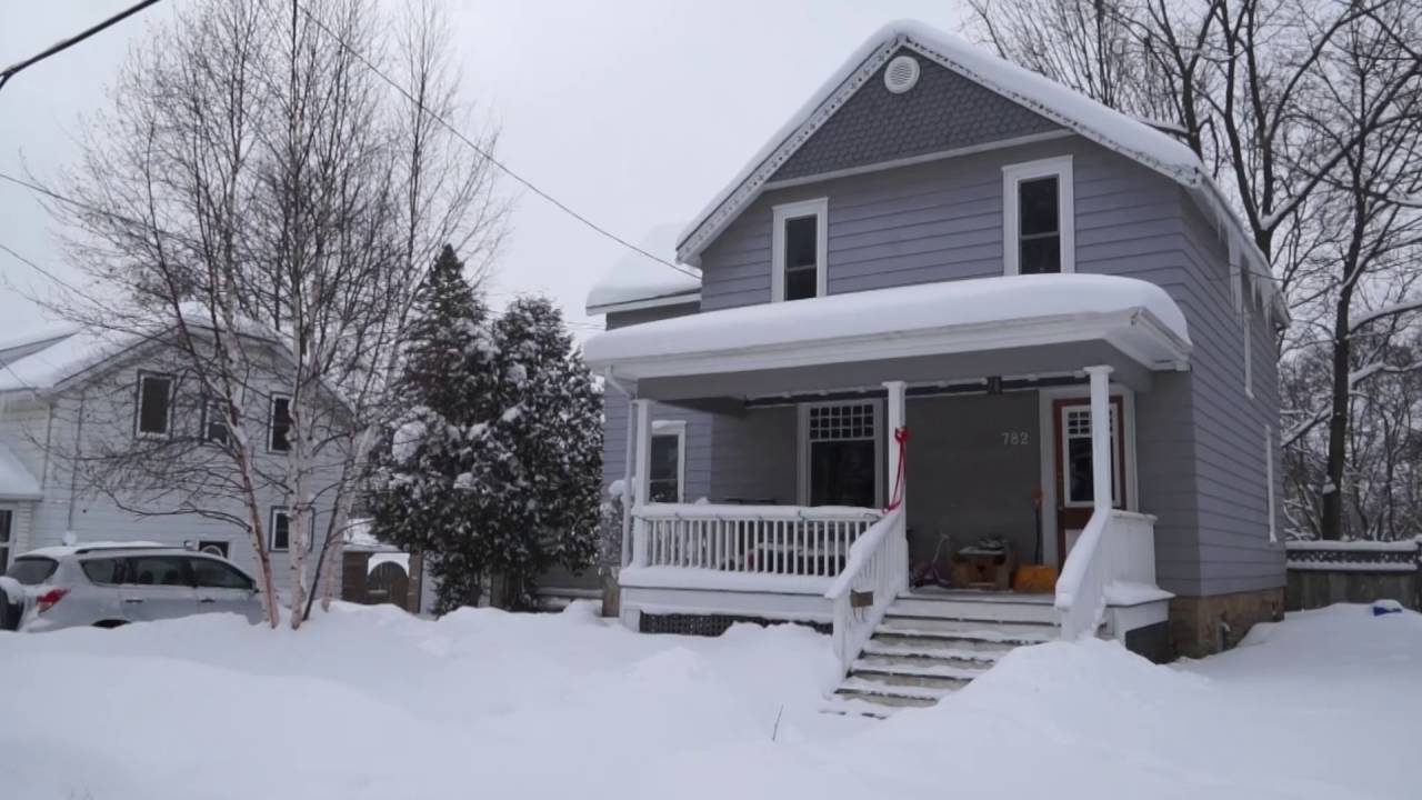 United Way of Bruce Grey – Union Gas home weatherization - YouTube