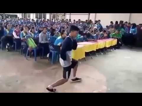 Trending??? Anak SMP JOGET Teman Holic bikin penonton bersurak-surak