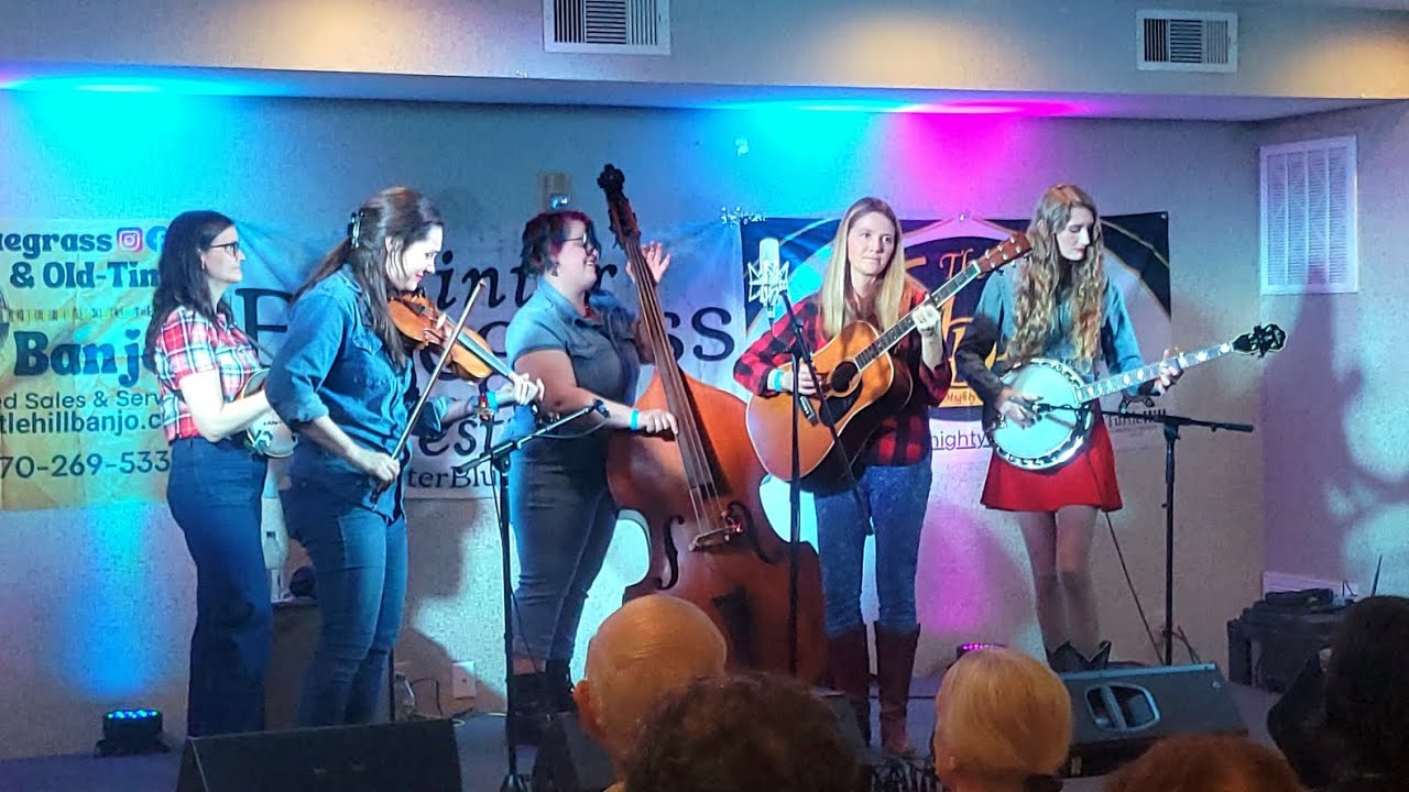 Black-Eyed Suzies "Rove Riley Rove" - Chesapeake Winter Bluegrass Festival 2025 - YouTube
