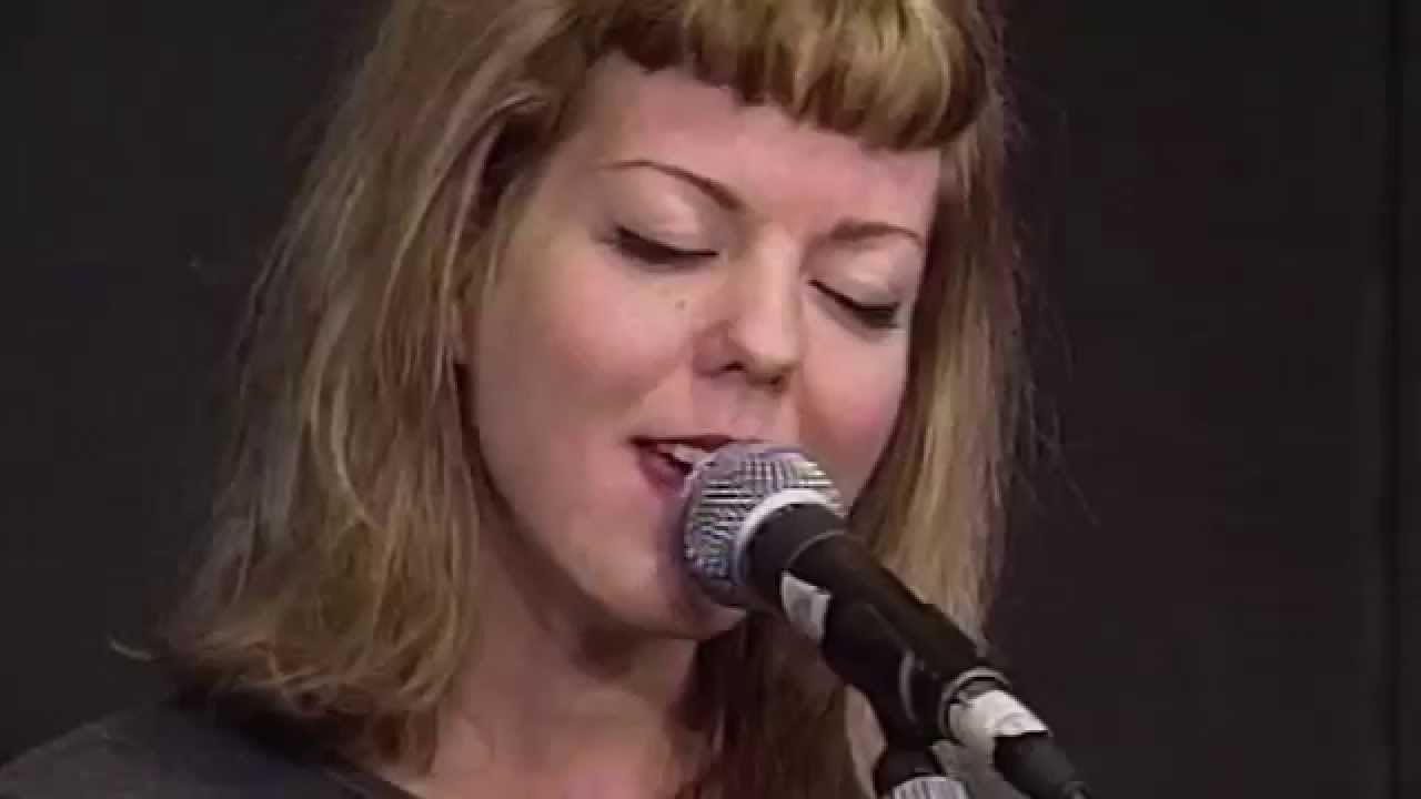 Mary Lou Lord - Live On The Spud Goodman Show 1997 - YouTube