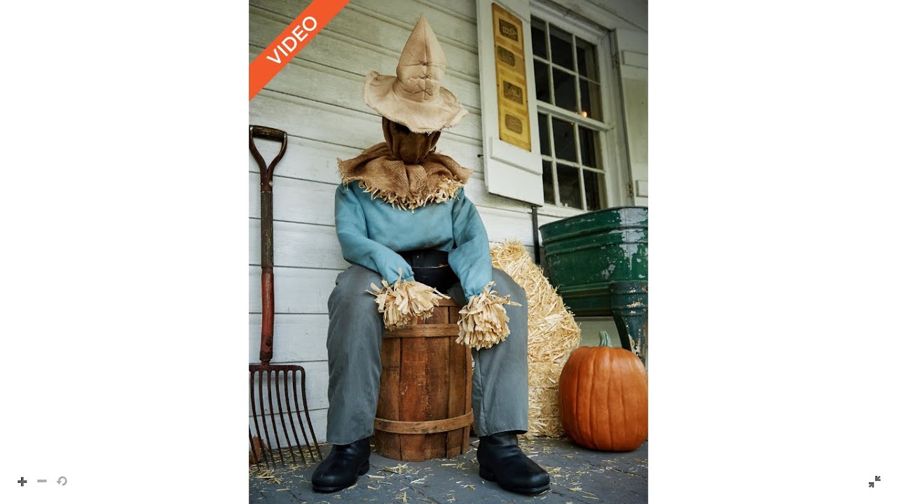 Sitting Scarecrow | Spirit Sneak Peeks 2016 - YouTube