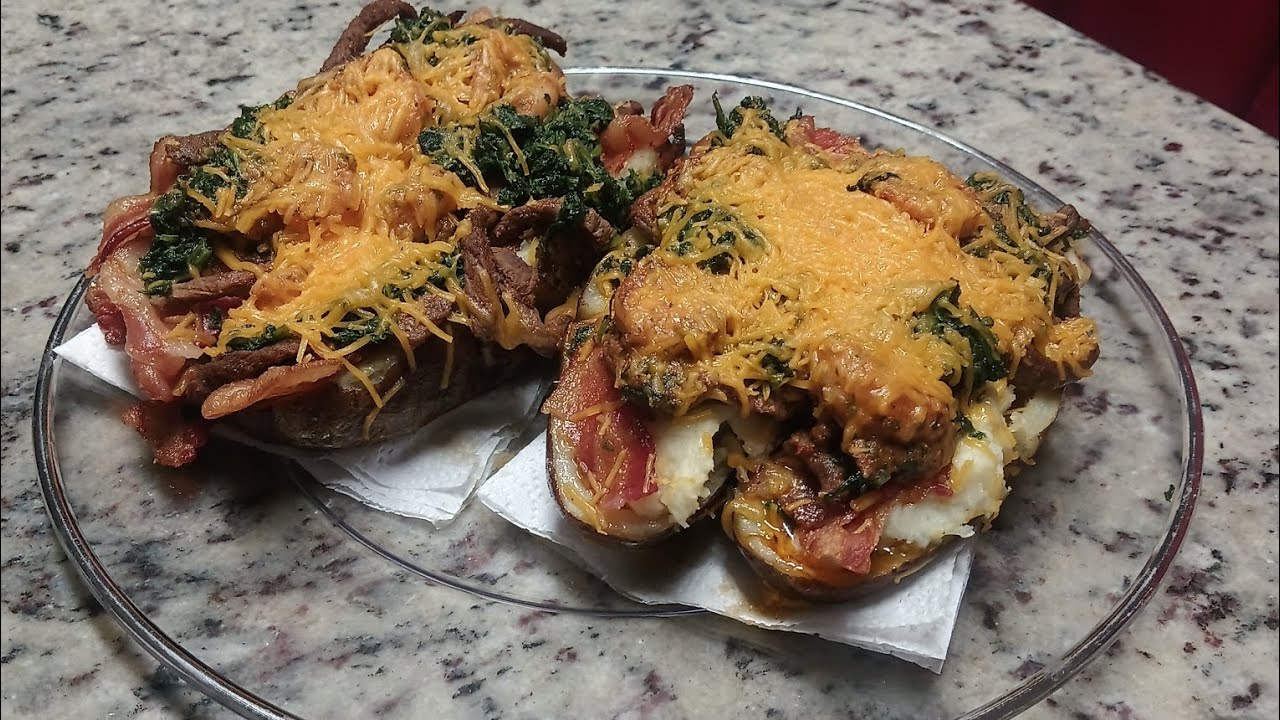 Loaded baked potato #bakedpotatoes - YouTube
