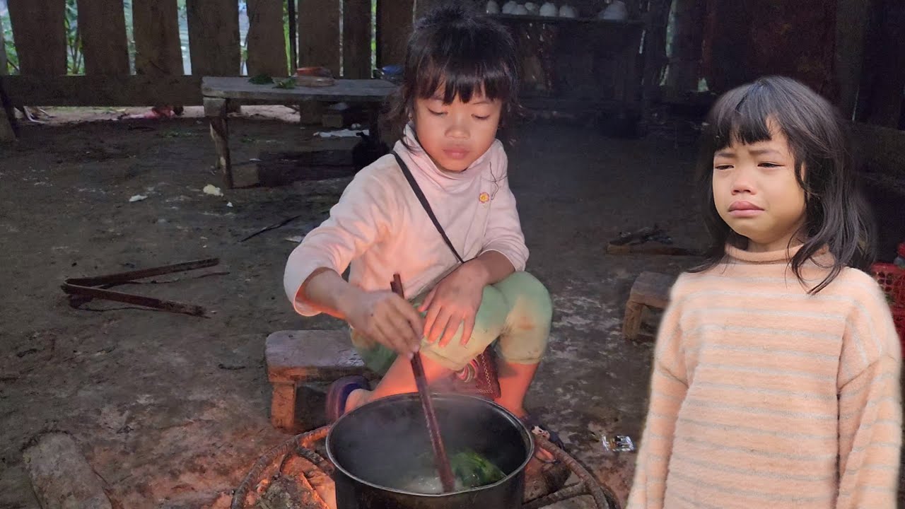 TIMELAPSE-The poor girl has no one to rely on, takes care of herself ...