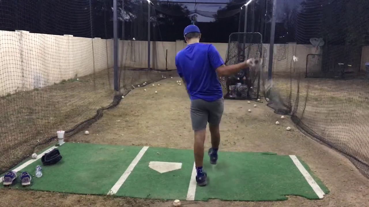 Levi Graham 2021 Valley Christian T-Rex Hitting - YouTube