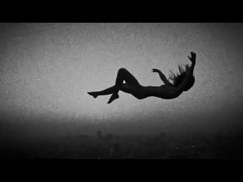 Bir kadın gidişinin bileti olarak saçlarını kesermiş... | Tuğba Kandemir | Tuğba Ç. #şiir