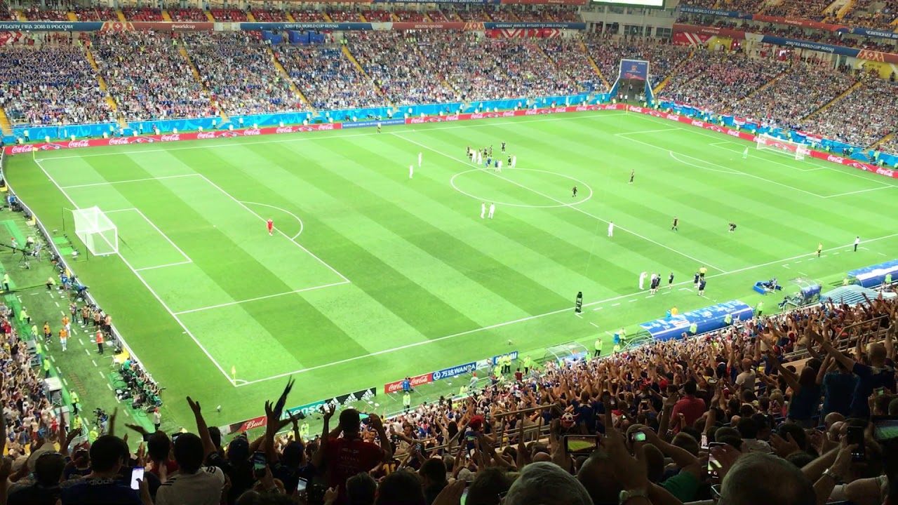 Iceland fans Viking clapping - YouTube
