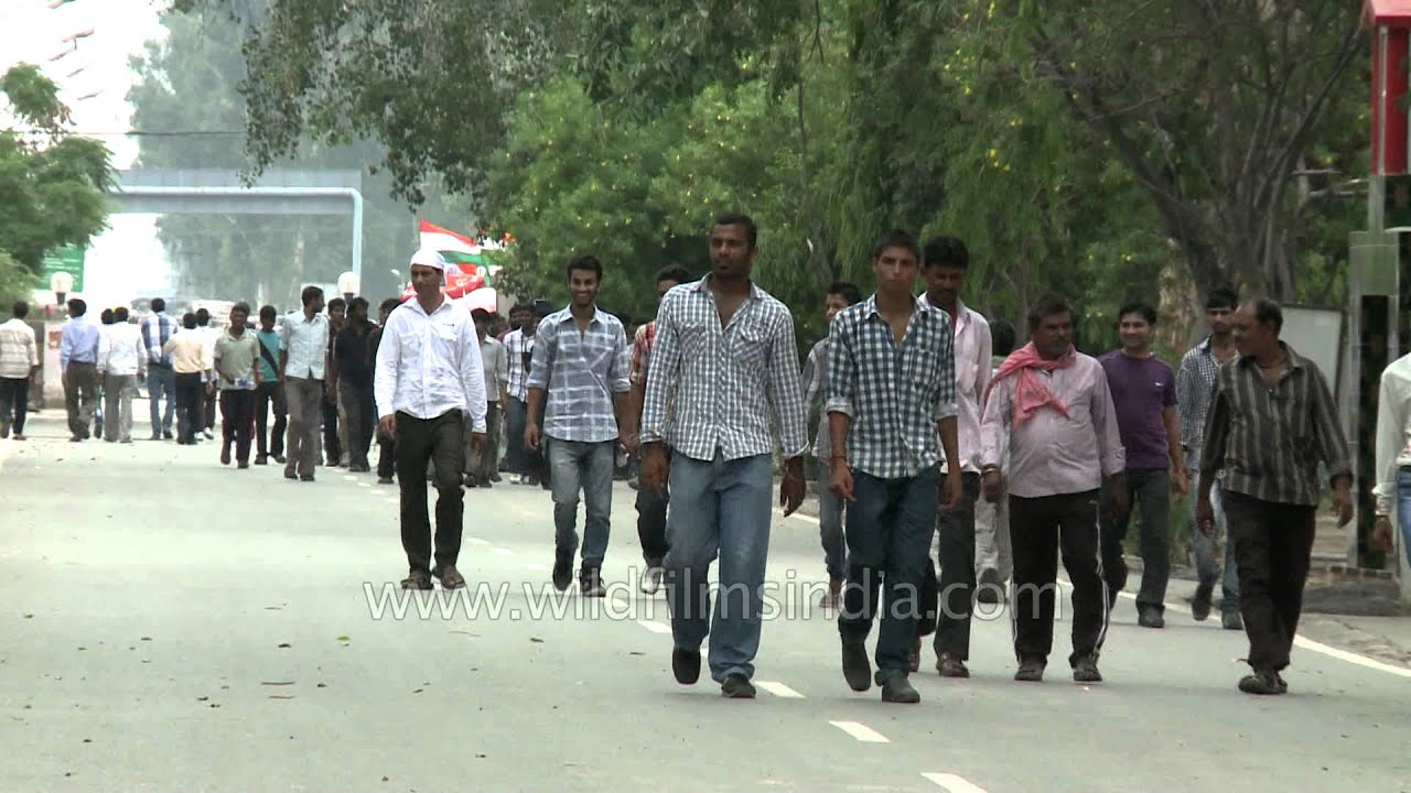 Wagah Attari village - life at the border - YouTube