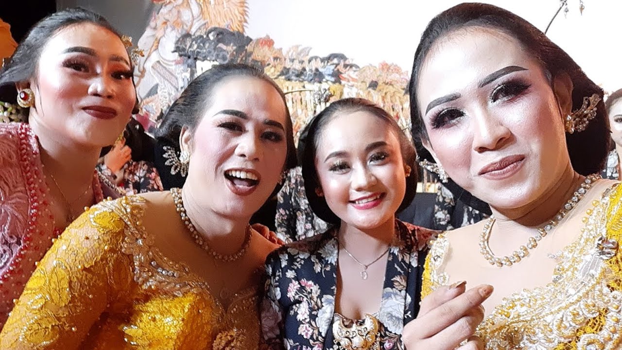 GALUH ASMORO with Manohara, Princess Apri & Mimin Onggo Inggi - YouTube