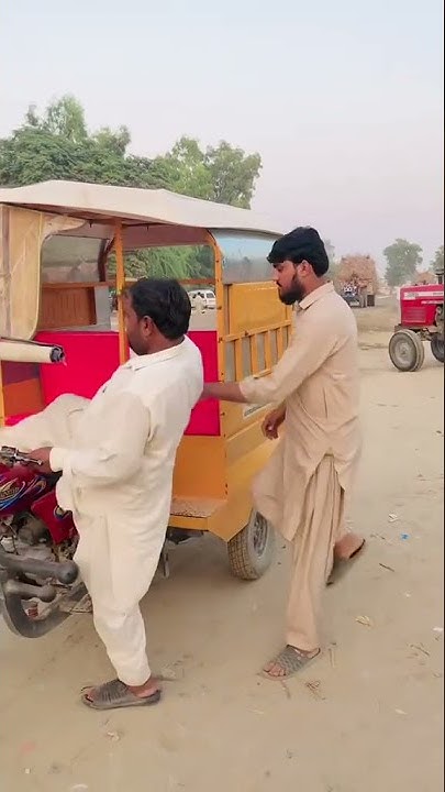 Moto Sahb Ko Choona 😂 Ultra Pro Max Lag Gya 😆 | Pk funny 529 - YouTube