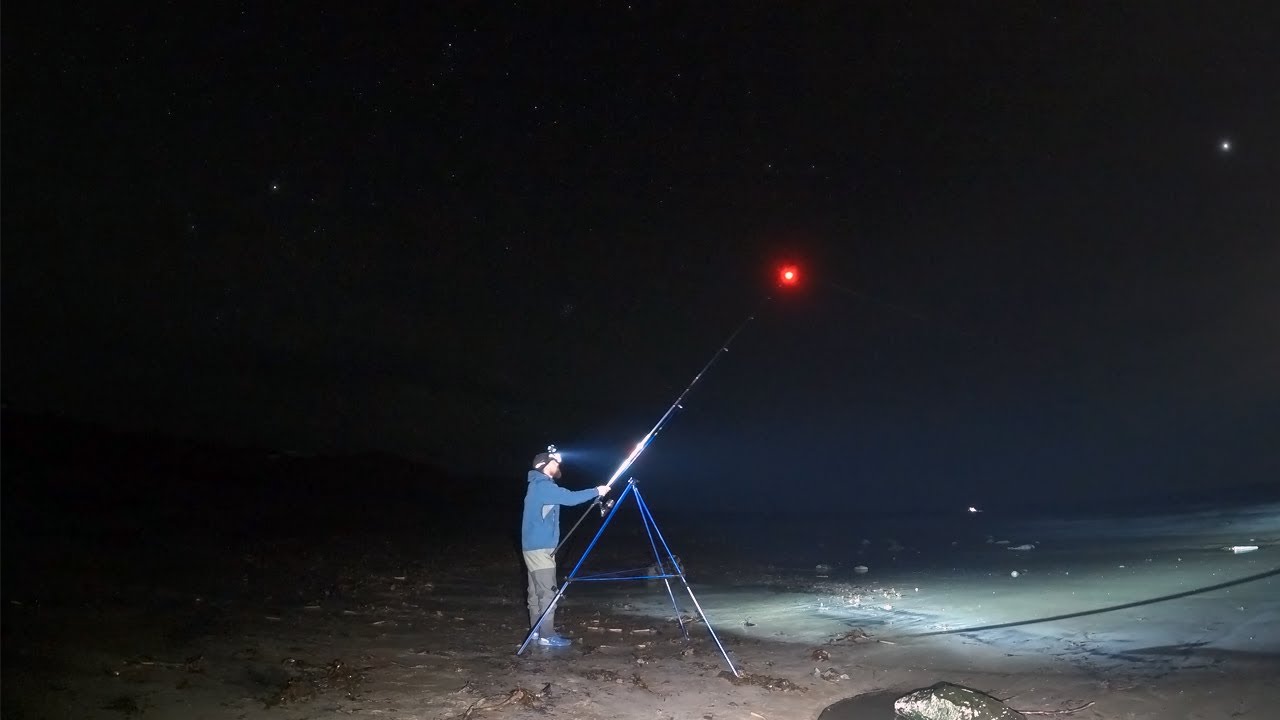 Beach Fishing for Cod in Northumberland | Sea Fishing UK - YouTube