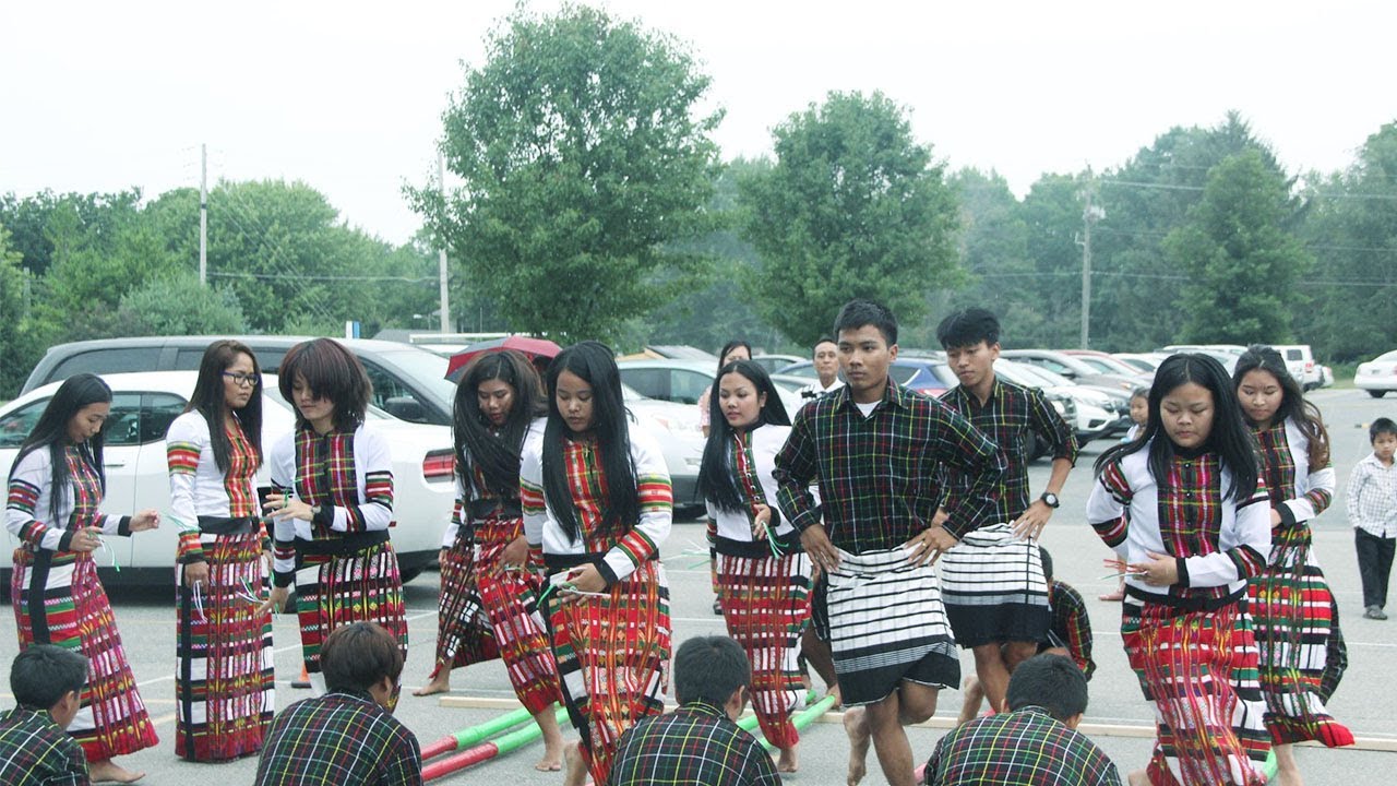 Cheraw Dance-The Beauty of the Culture - YouTube