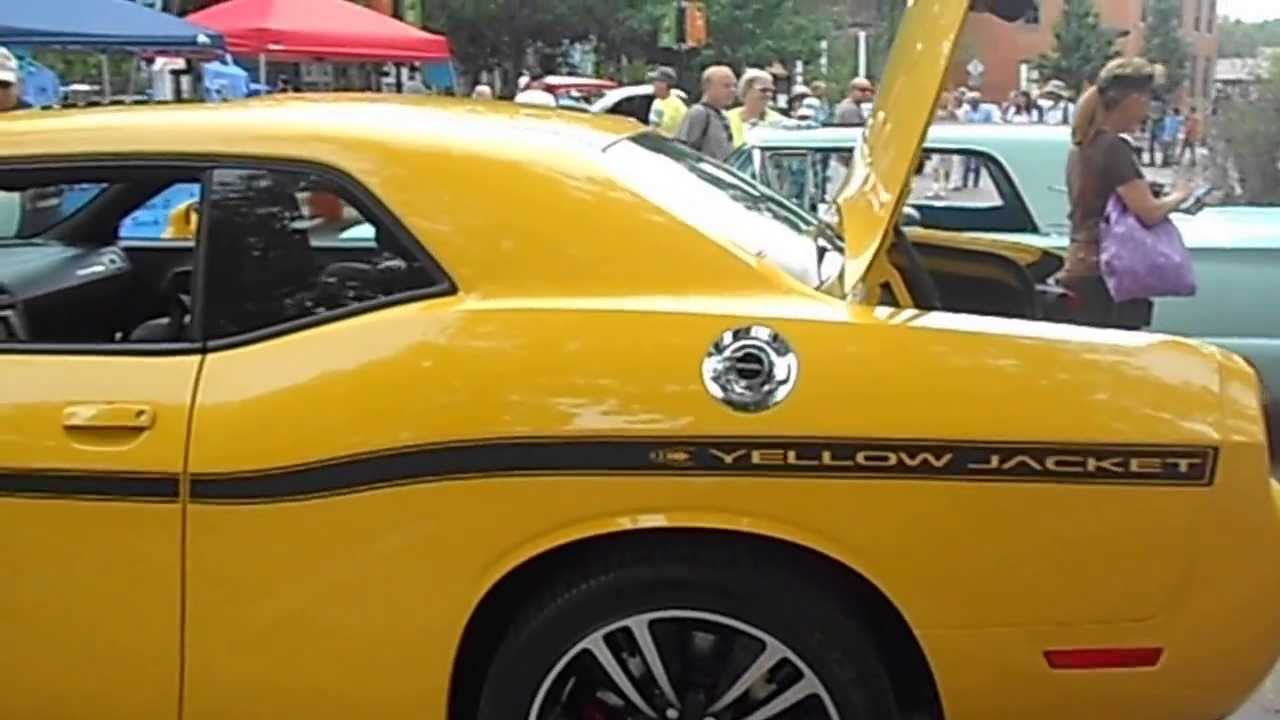 Dodge Challenger SRT-8 Yellow Jacket edition - YouTube