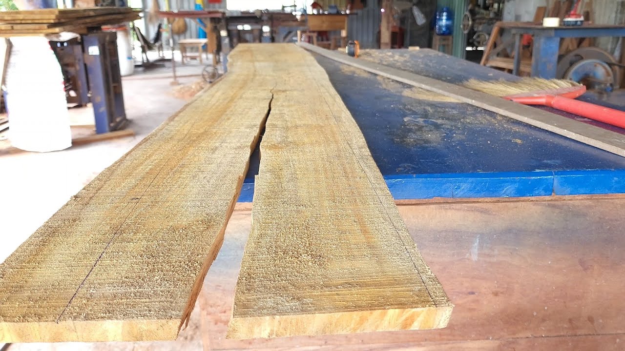 How to properly handle damaged wooden boards | Woodworking Wisdom - YouTube