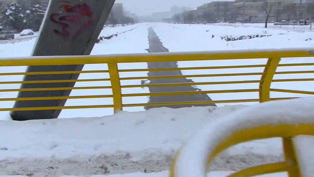 Raul bahlui iarna - YouTube