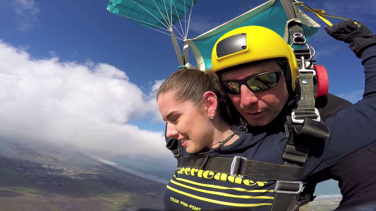Hayley Ford at Coastal Skydive - YouTube