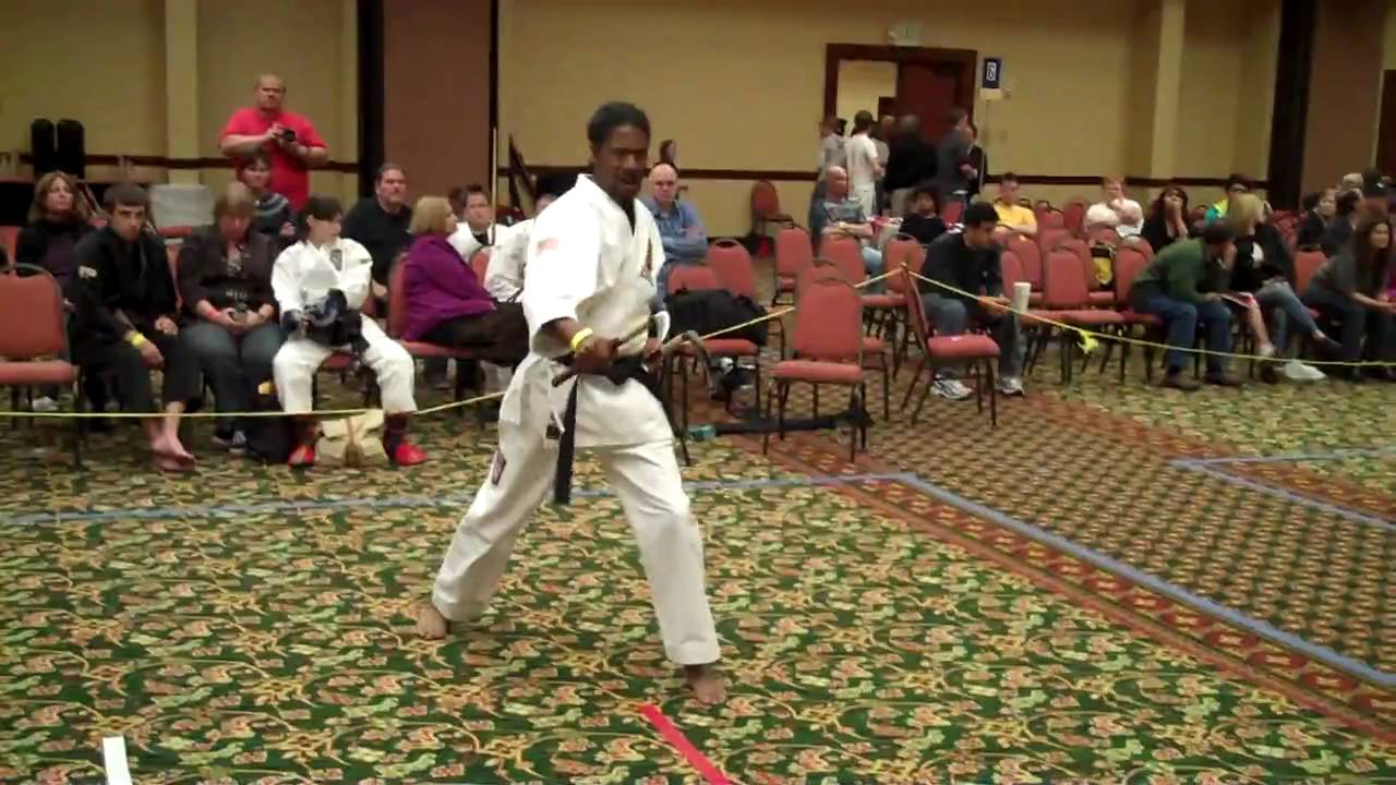 Karate Rasta ~ Sensei Siah Nix Kama kata - YouTube