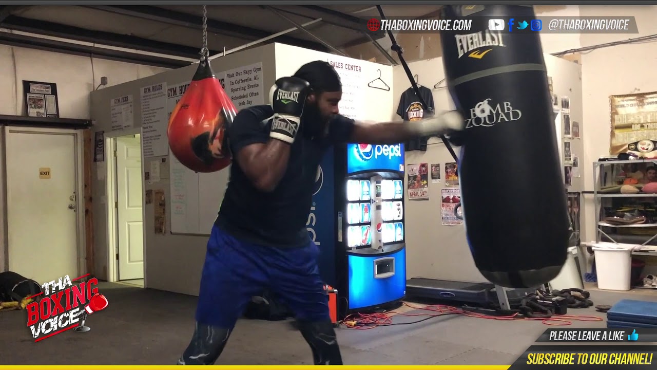 🔴Robert Alfonso and Craig Lewis Working Heavy Bag in Deontay Wilder Gym ...