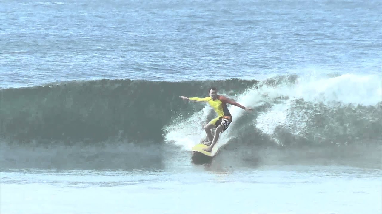 Talalla Surf Camp, Sri Lanka - Manfred, 17th Dec 2011 - YouTube