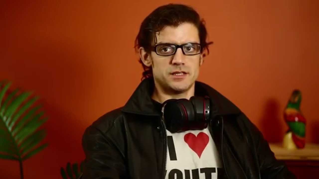 Burt Paxton and The Missing Producer - Episode 9 - YouTube