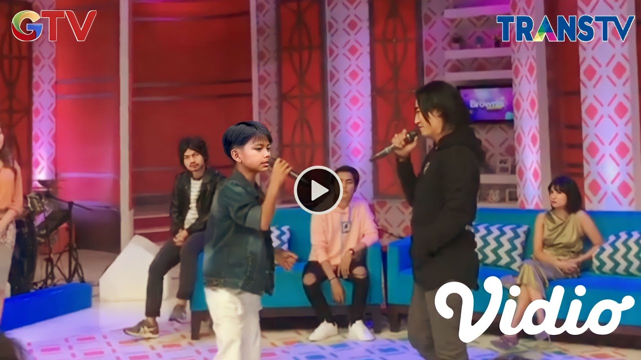 1 Studio Banjir Air Mata.!! Saat Farel Prayoga Feat Charly Bawakan Lagu "Sahabat Kecil" Di Trans ...