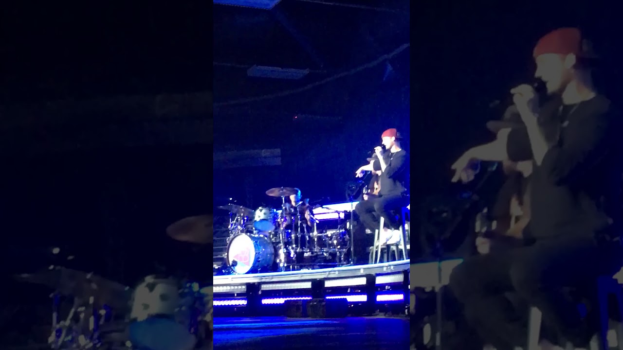 Brett Young introduces his drummer Billy Hawn - YouTube