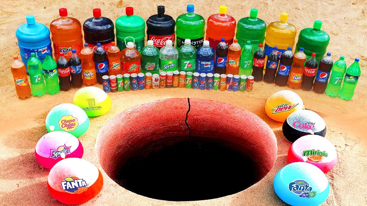 EXPERIMENT : Big Balloon And Giant Coca-Cola Rocket, Mtn Dew, Fanta ...