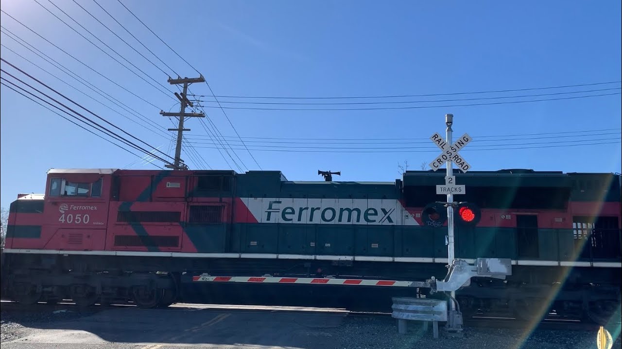 BNSF 7727 Manifest Freight Train With Ferromex West - 20th Street ...