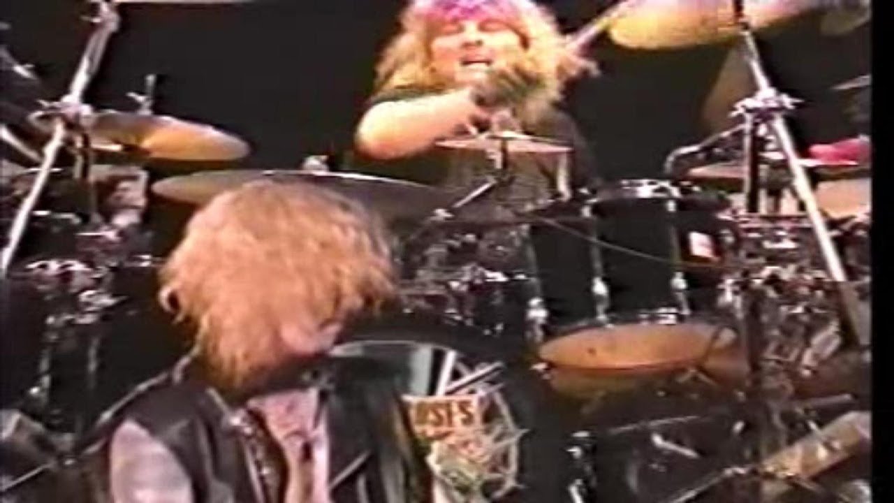 Guns N' Roses - Band Introduction / Jam / Godfather Theme (Live In St ...