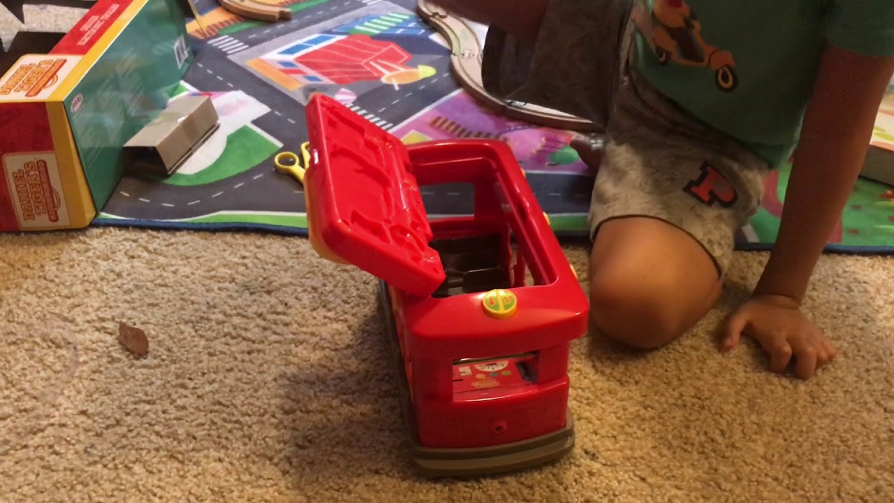 Daniel Tiger Trolley - YouTube