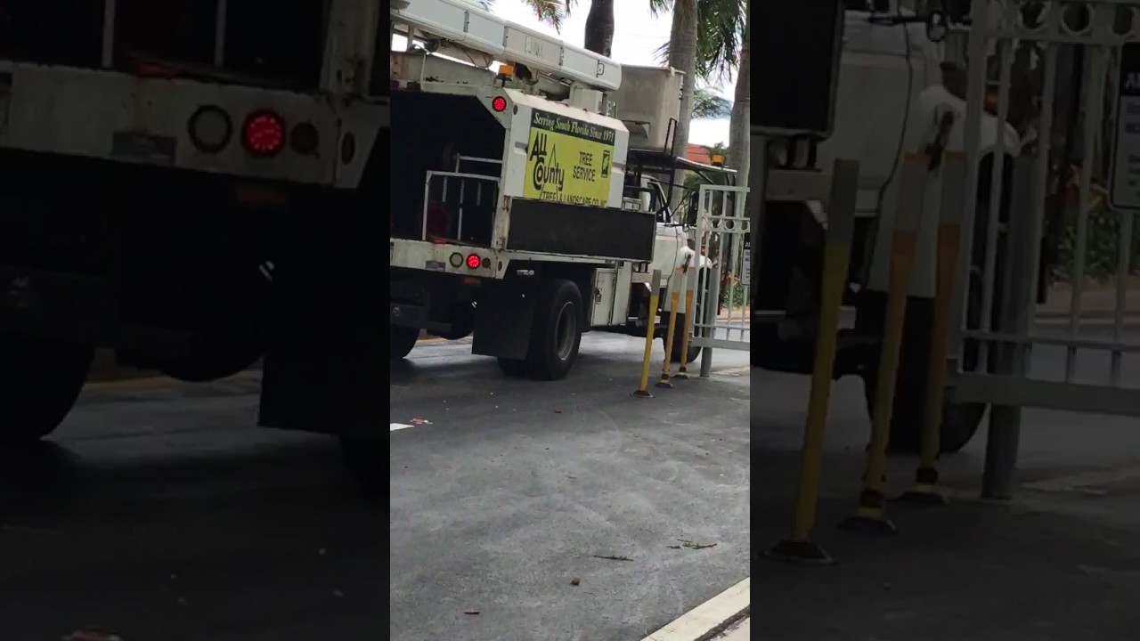 Truck Gate Fail - YouTube