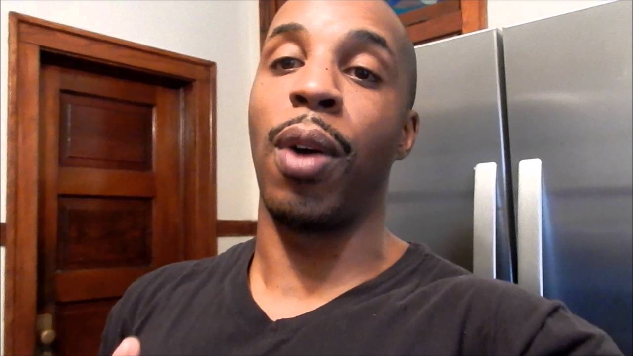 Review of Squatting in Converse - YouTube