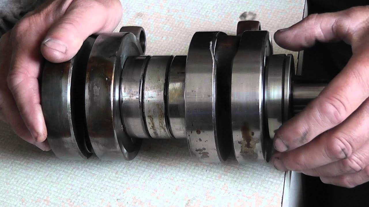 Yamaha RD350A Worn Crankshaft - YouTube