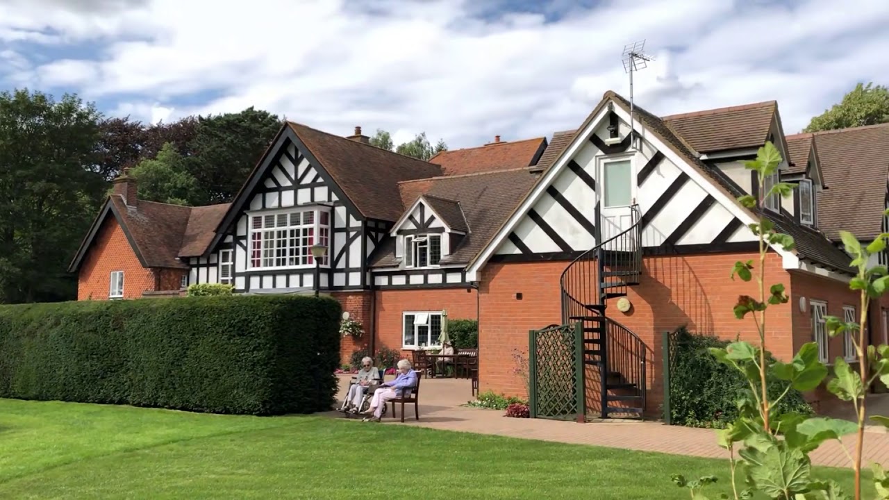 The Grounds of Sibbertoft Manor - YouTube