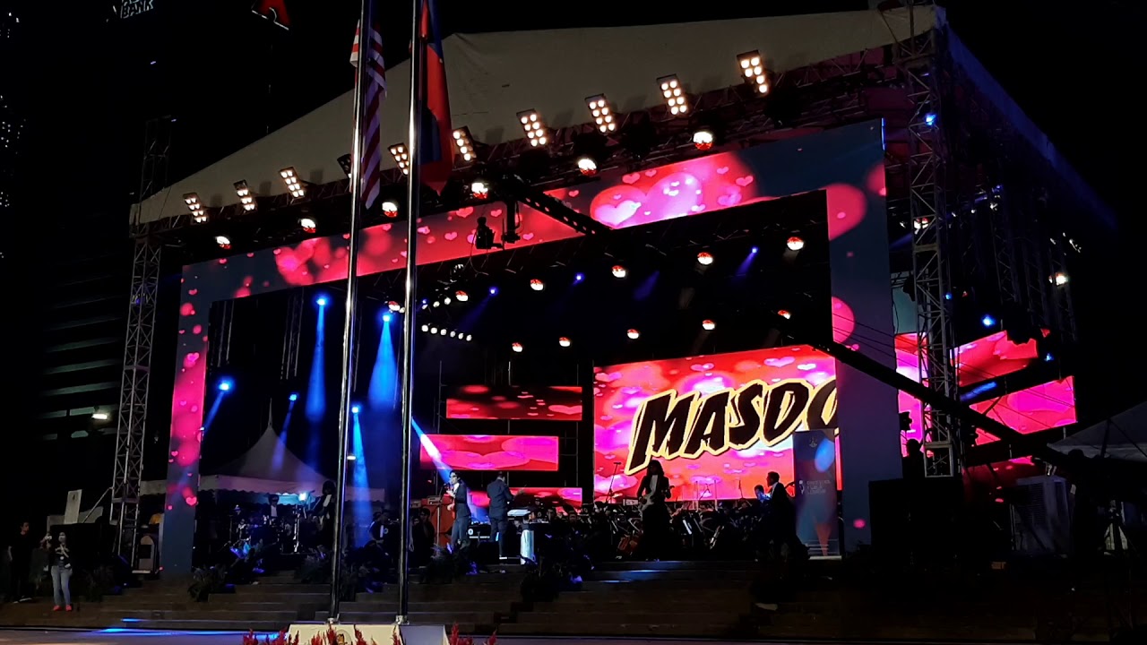 Masdo - Dinda live @ Dataran Merdeka 2020 - YouTube