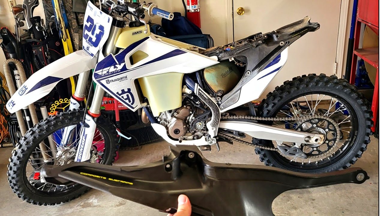 How To Replace 2022 Husqvarna FC350 Subframe - YouTube