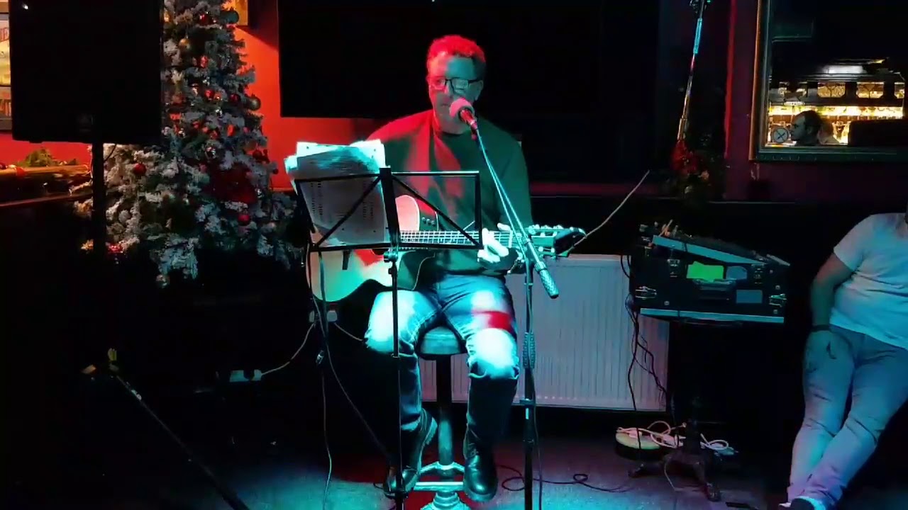 I Heard It On The Radio - Ewan Carmichael - YouTube