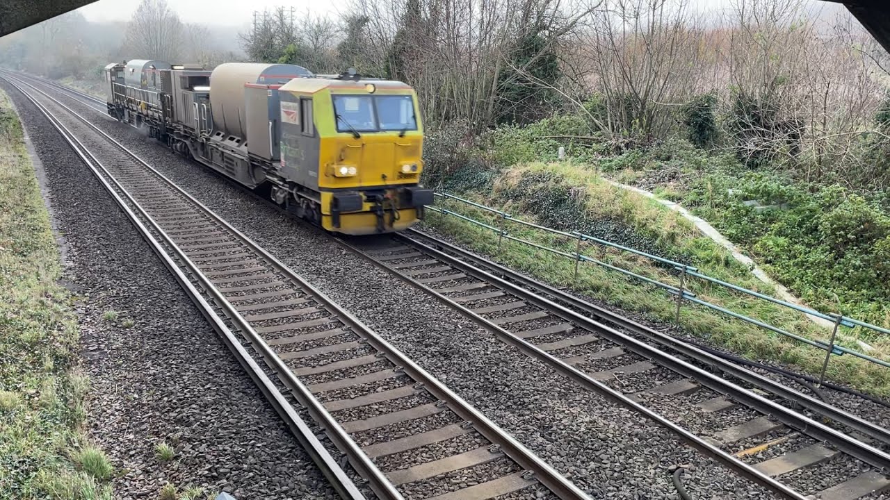 Windhoff CargoSprinter MPV | DR98915 + DR98965 | Tone | Network Rail ...