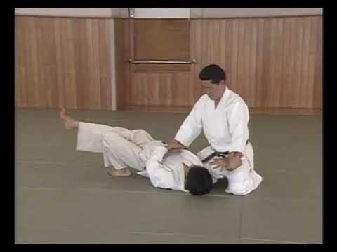 Yoshinkan Aikido - Suwari Waza Ryote Mochi Kokyu Ho Ni - YouTube