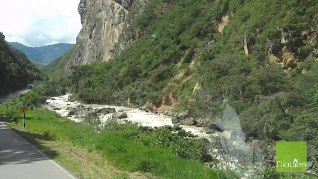en el bus ...rio Utcubamba (Puente Corontachaca) Km.288 - YouTube