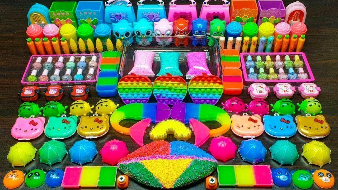 ENJOY WITH FOAM BAG AND MANY THINGS ! Mixing glossy slime with many ...