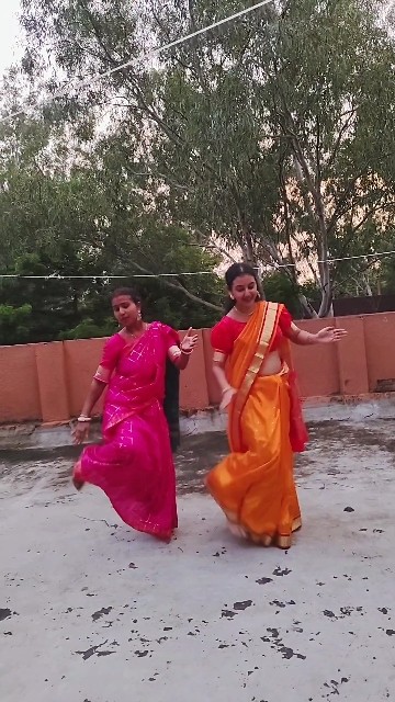 Hate Churi Kane Jhumka #dance #purulia #shorts - YouTube