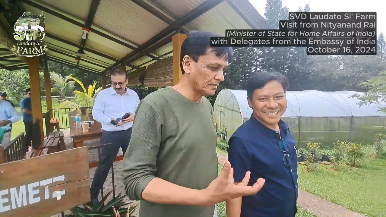 Delegates from the embassy of India visit the SVD Farm - YouTube