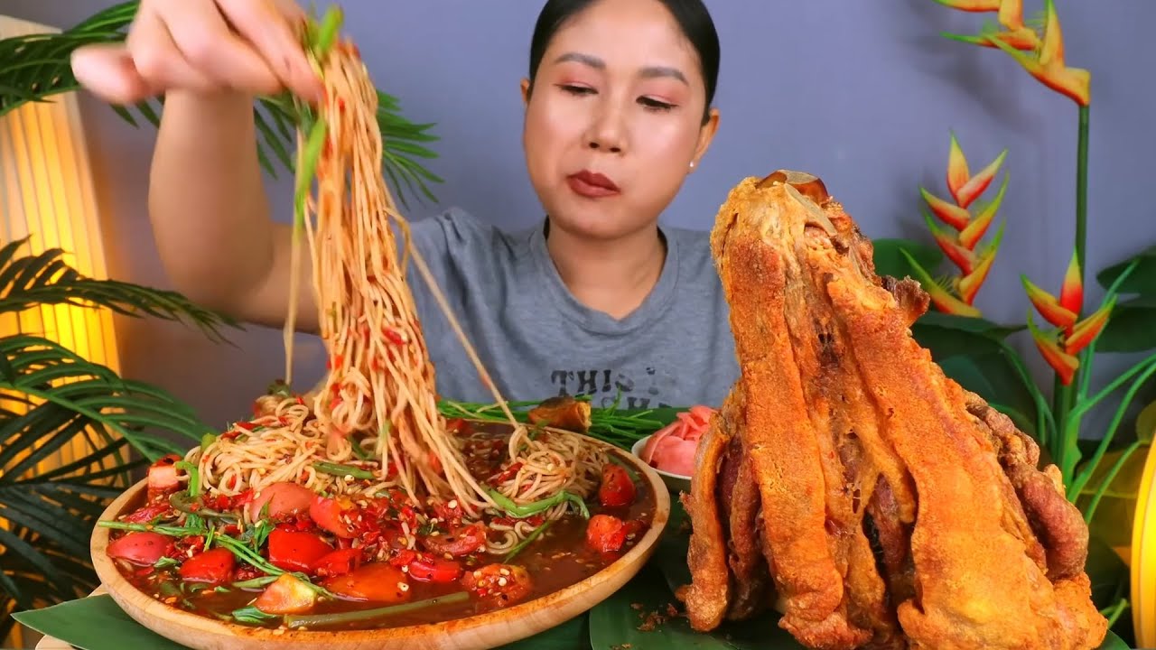 The Hottest Mukbang ASMR Food Spicy Red Noodles with Chicken and Full ...