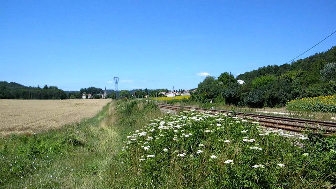 Class 66224 et desserte de Condat - YouTube