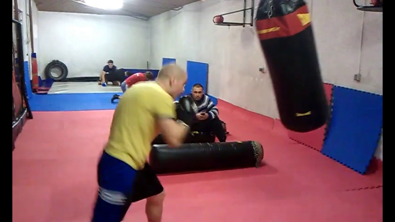 UDARANJE BOKSACKE VRECE - MARIO GABUD, 2011. - YouTube