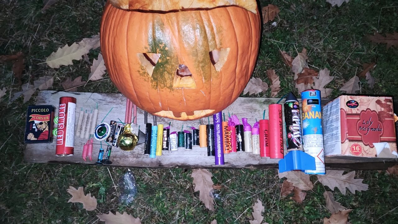 TEST 💣PETARDE💣 VS DOVLEAC 🎃🎃2023-2024 Firecrackers vs Halloween Pumpkin ...