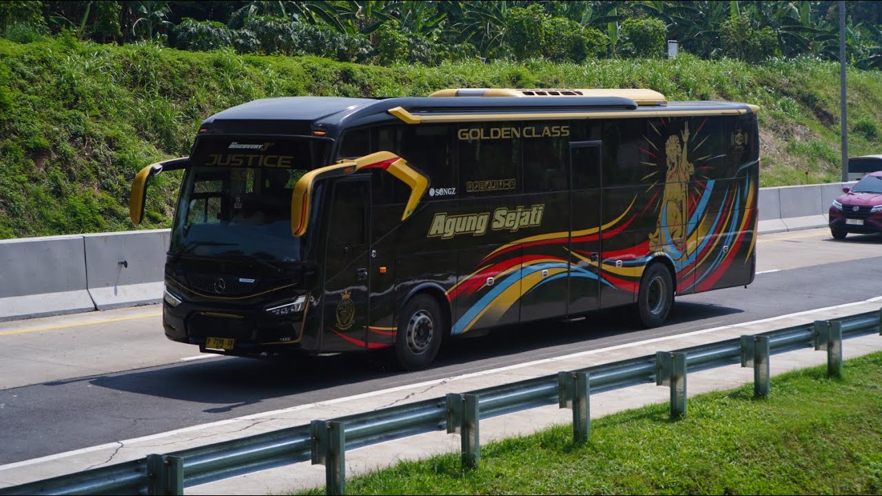 Bus Di Jalan Tol TRANS JAWA Memang Keren - Keren - YouTube