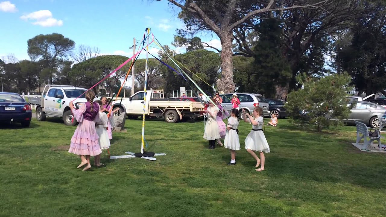 Kangaroo March Re-enactemnt: Cootamundra street parada - YouTube
