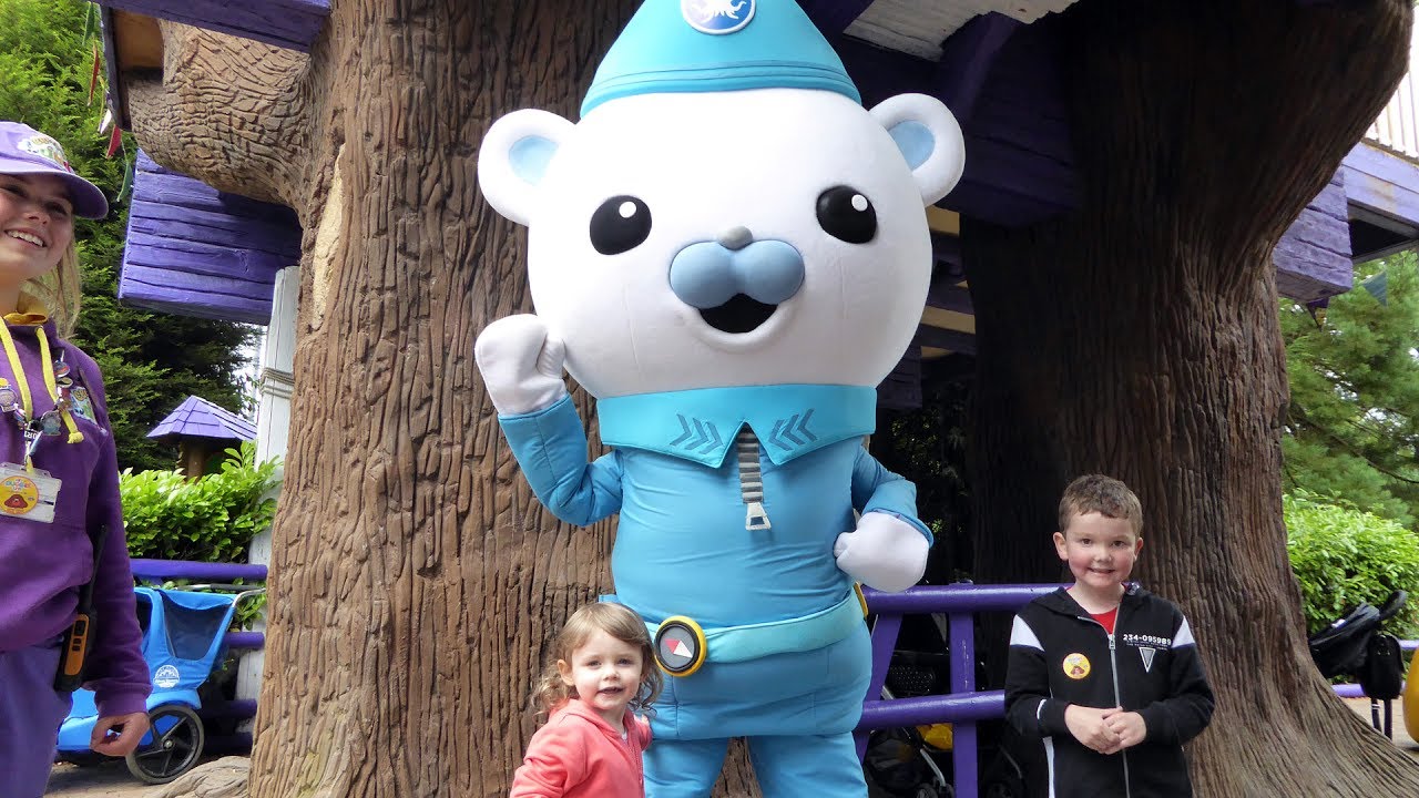 Meeting Captain Barnacles from Octonauts at Cbeebies Land - Alton ...