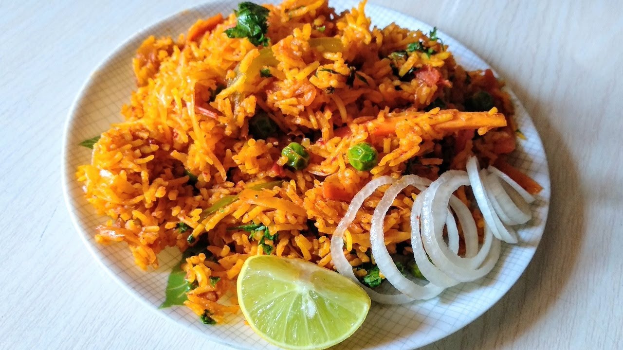 bachelors best lunch masala rice || mast tomato rice || quick easy rice ...